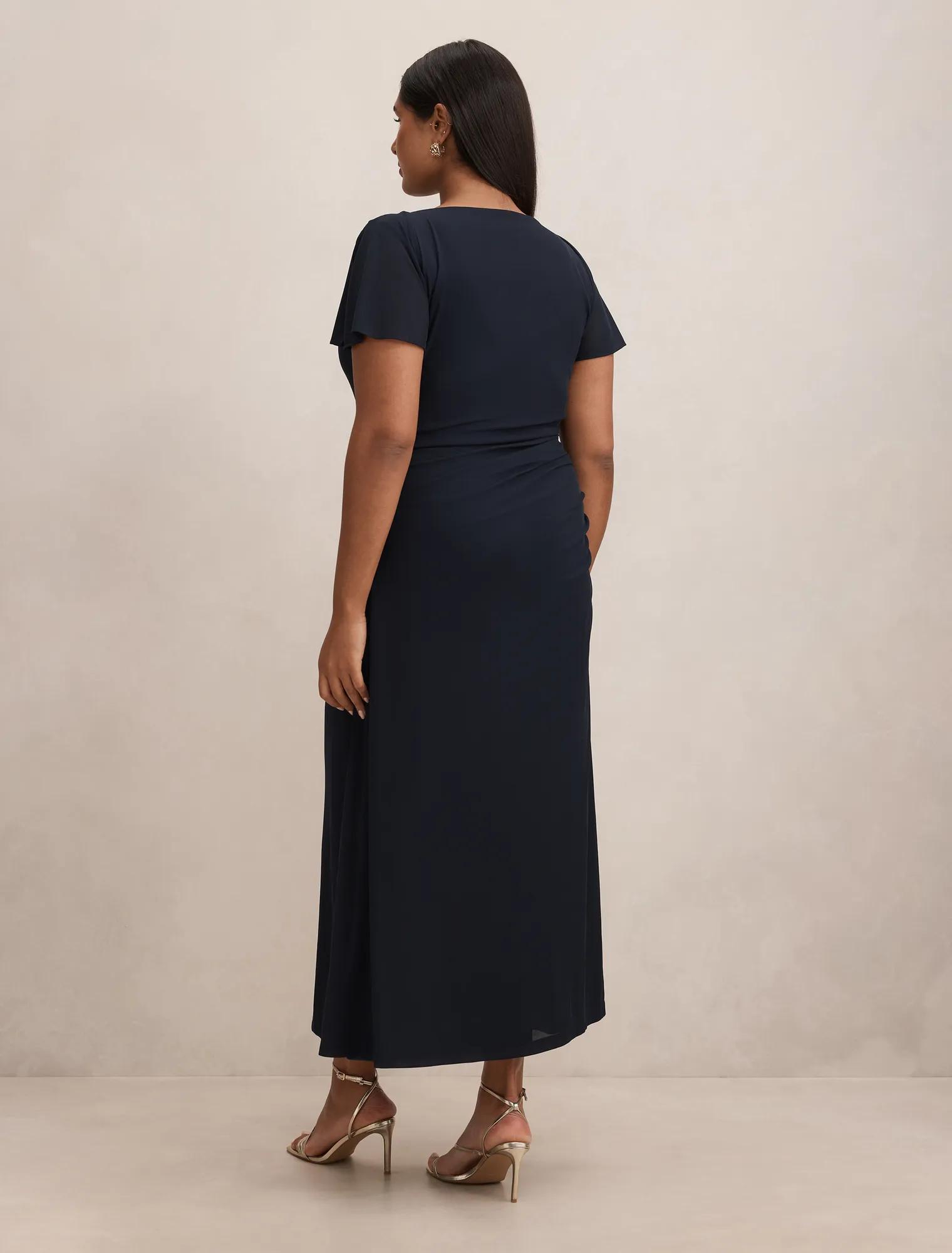 Curve Dresses | Plus Size Clothing | Forever New