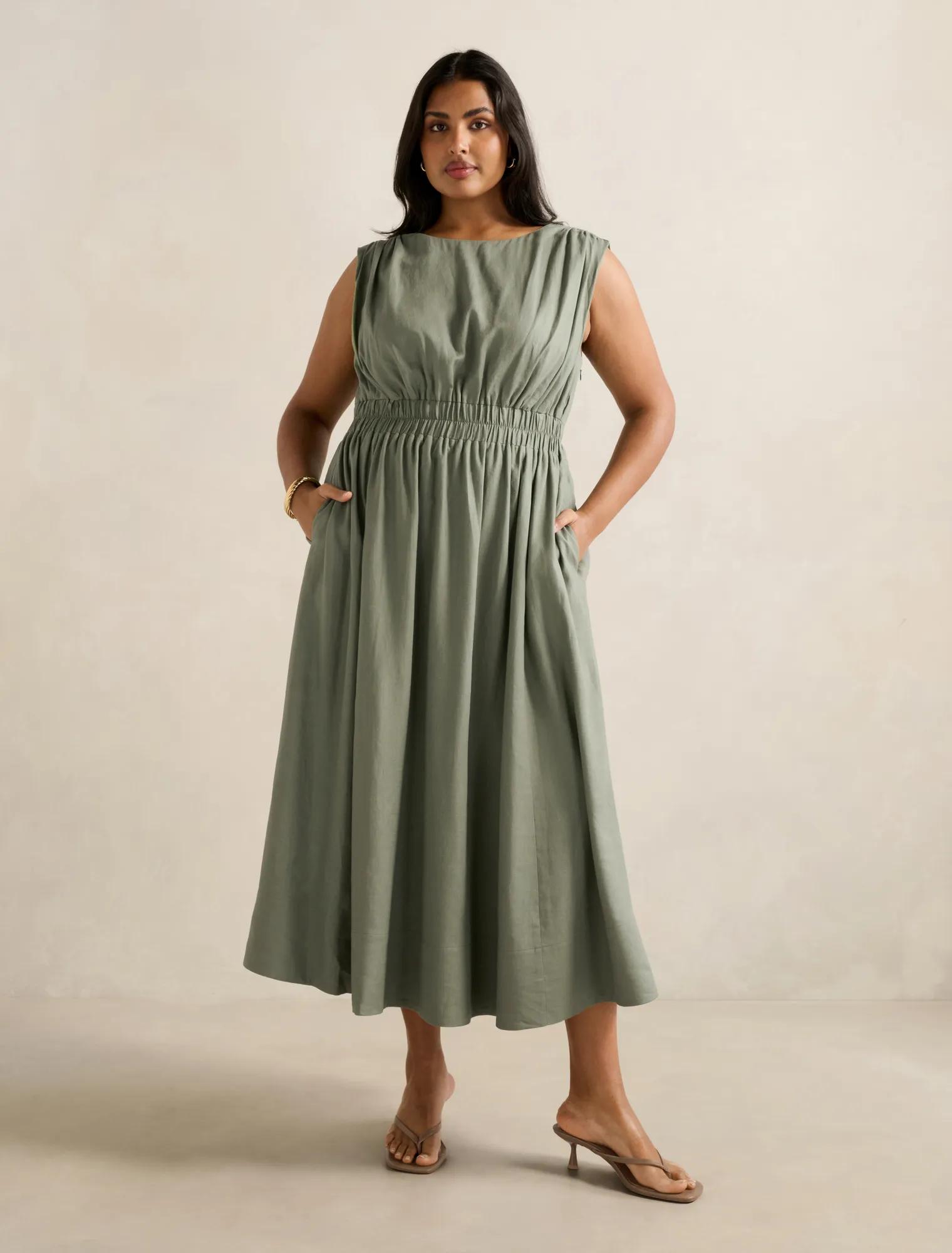 Afina Curve Extended Shoulder Midi Dress in Green - Size 16 to 24 ...