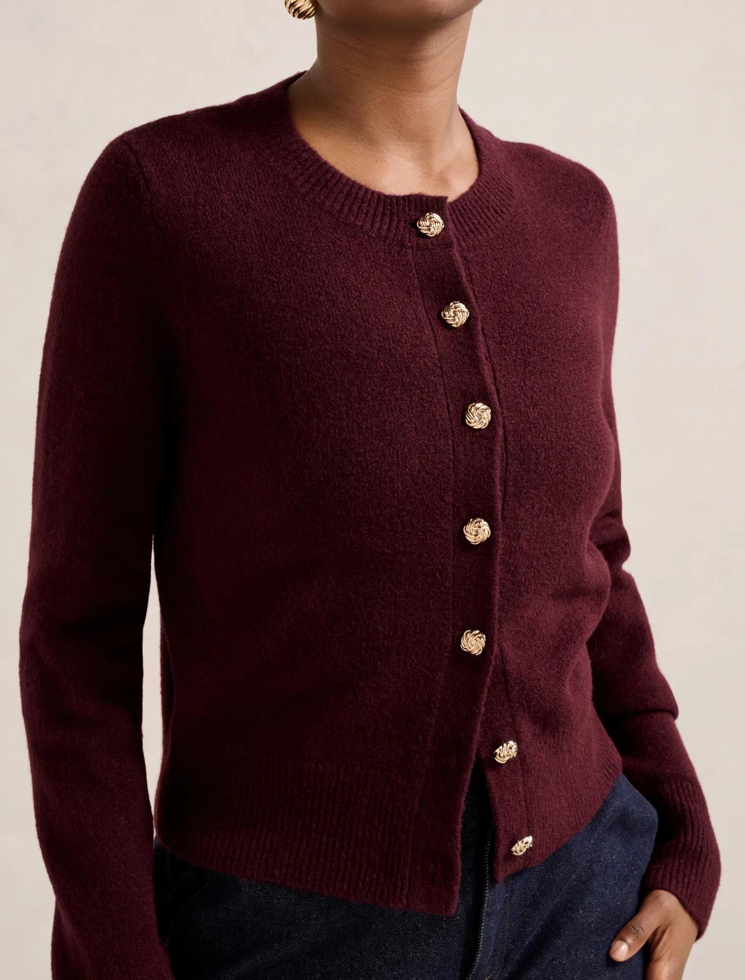 Sweaters & Cardigans - Knitwear - Clothing