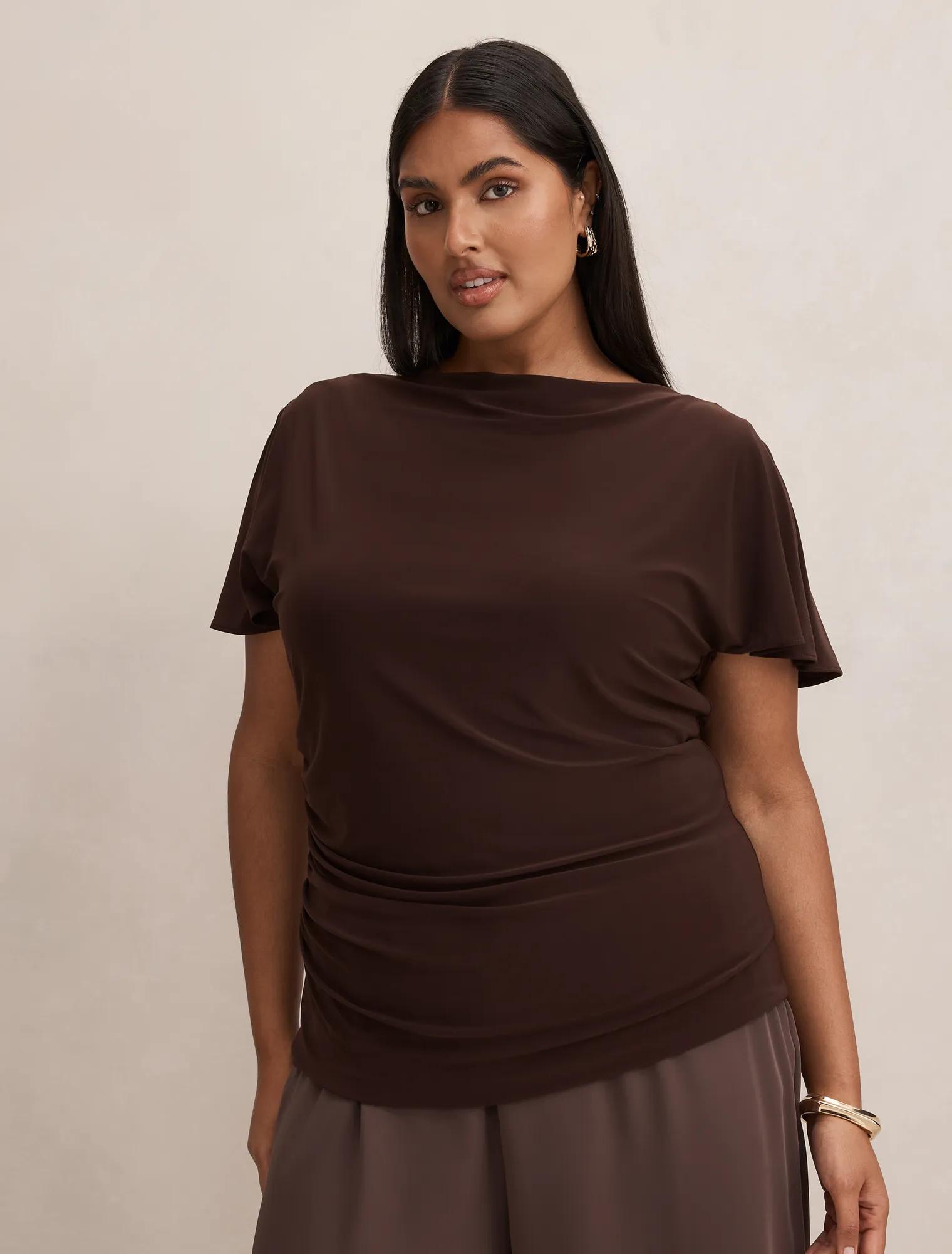 Curve Tops | Plus Size Shirts & Tank Tops | Forever New